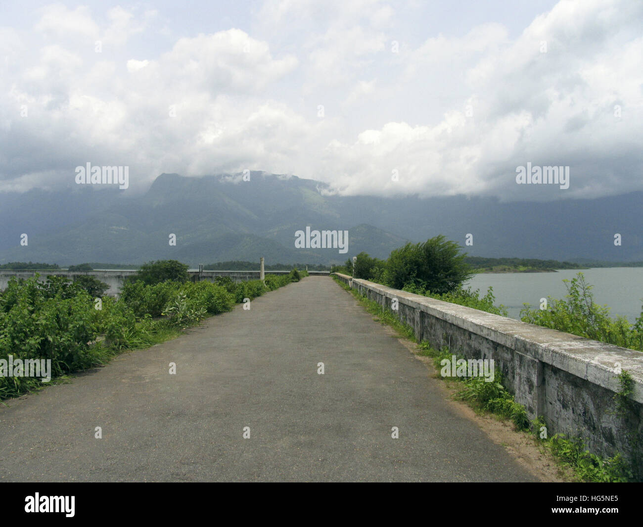 Malampuzha Dam, Kerala, India Stock Photo - Alamy