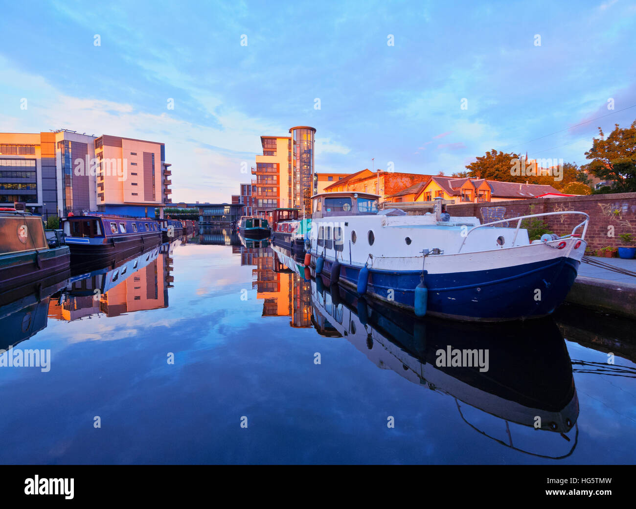 UK, Scotland, Lothian, Edinburgh, Edinburgh Quay and the Lochrin Basin ...