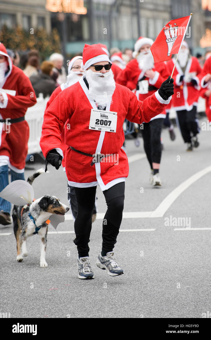 "Lauf Santa Lauf" (Run, Santa, Run): attempt to set a world record for ...