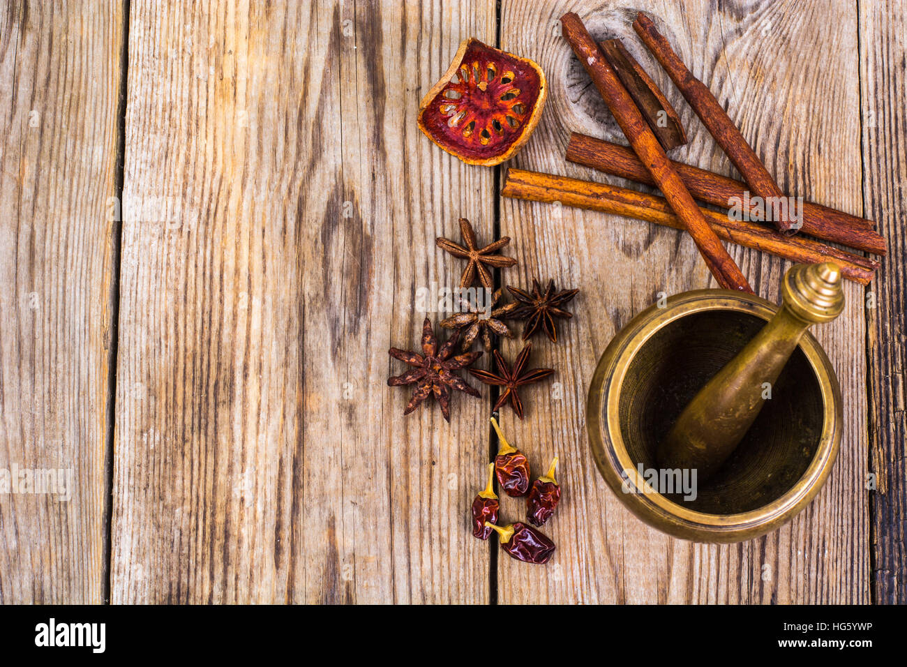 Copper mortar for spices Stock Photo - Alamy
