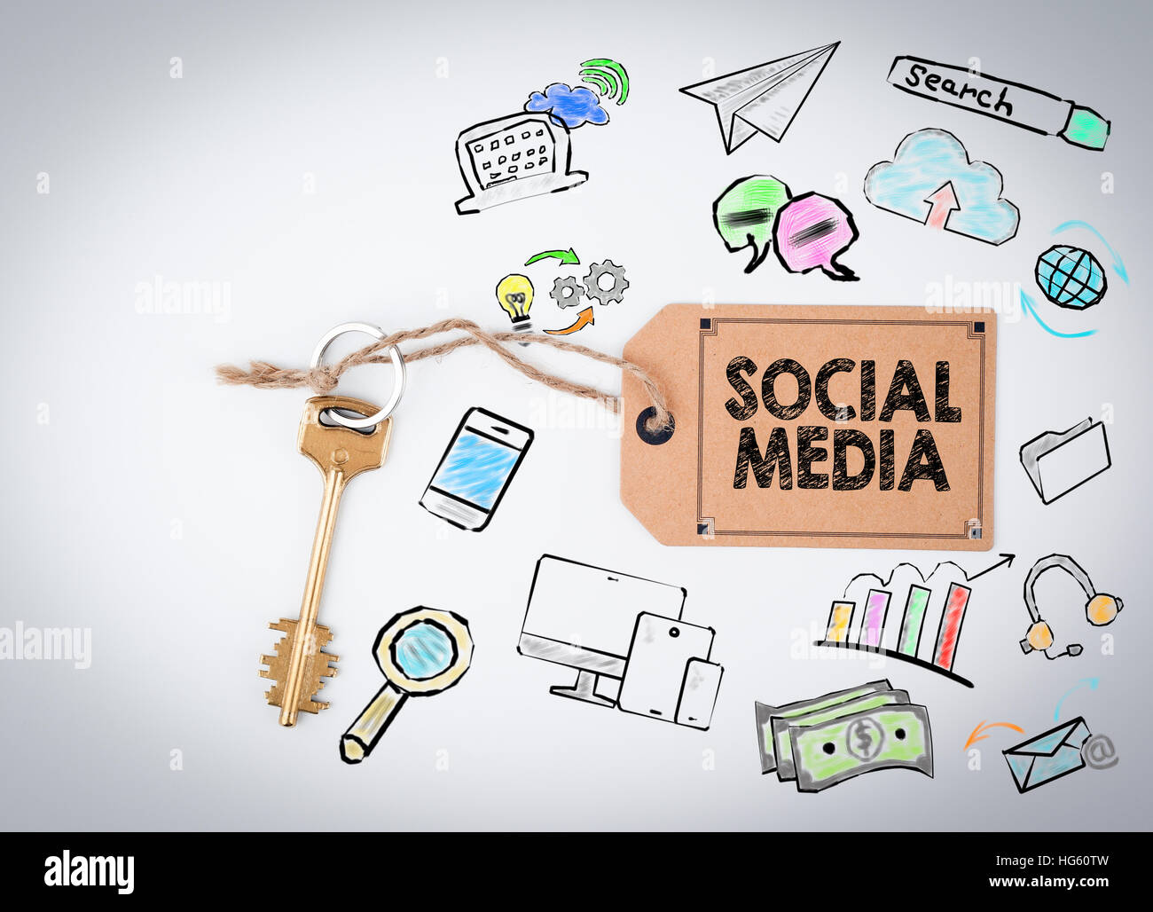 Social Media. Key and a note on a white background Stock Photo - Alamy