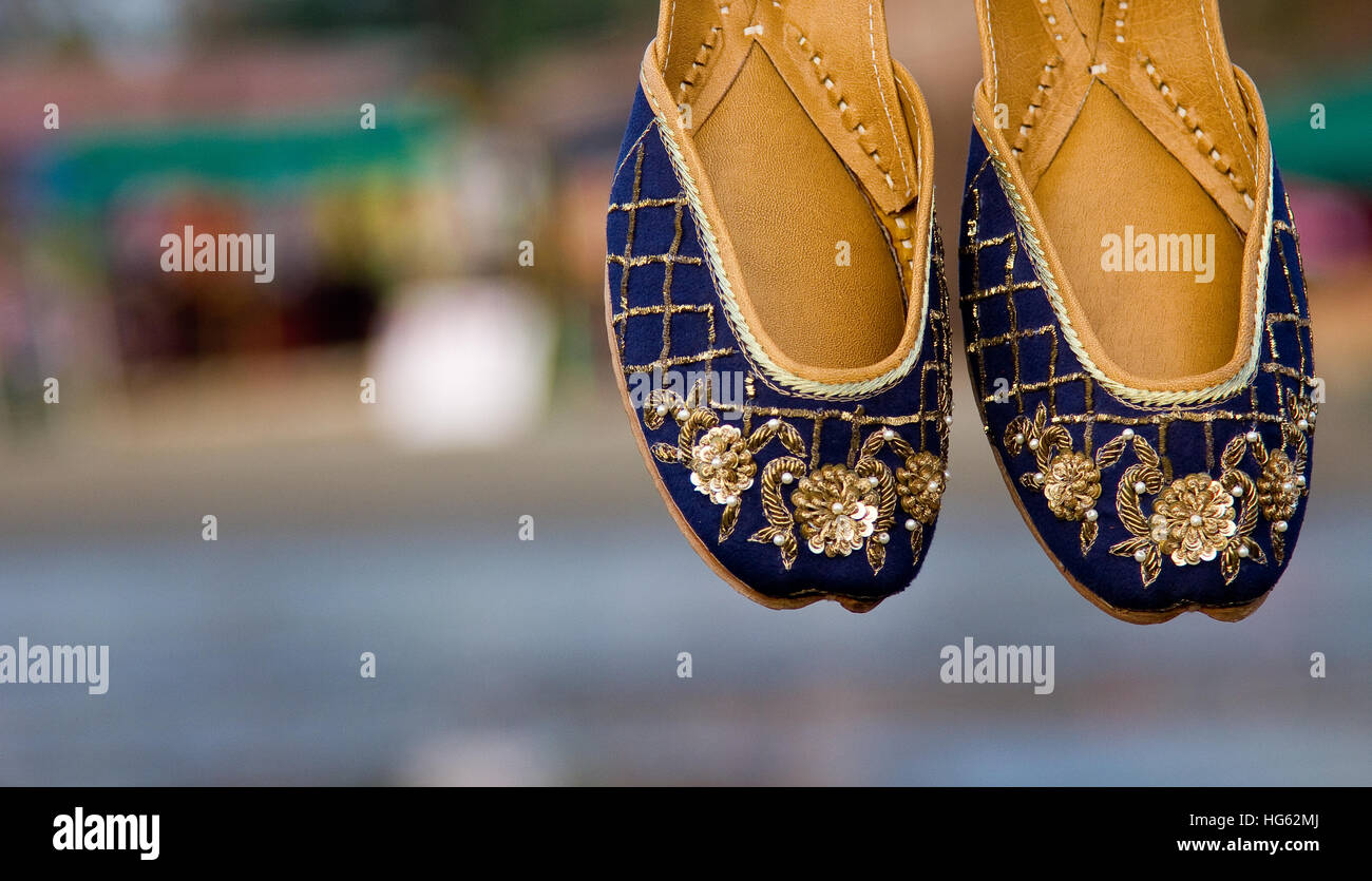 Traditional shoes india hi-res stock photography and images - Alamy