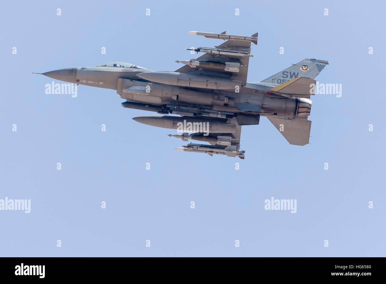 A U.S. Air Force F-16C on a Red Flag mission in Nevada Stock Photo - Alamy