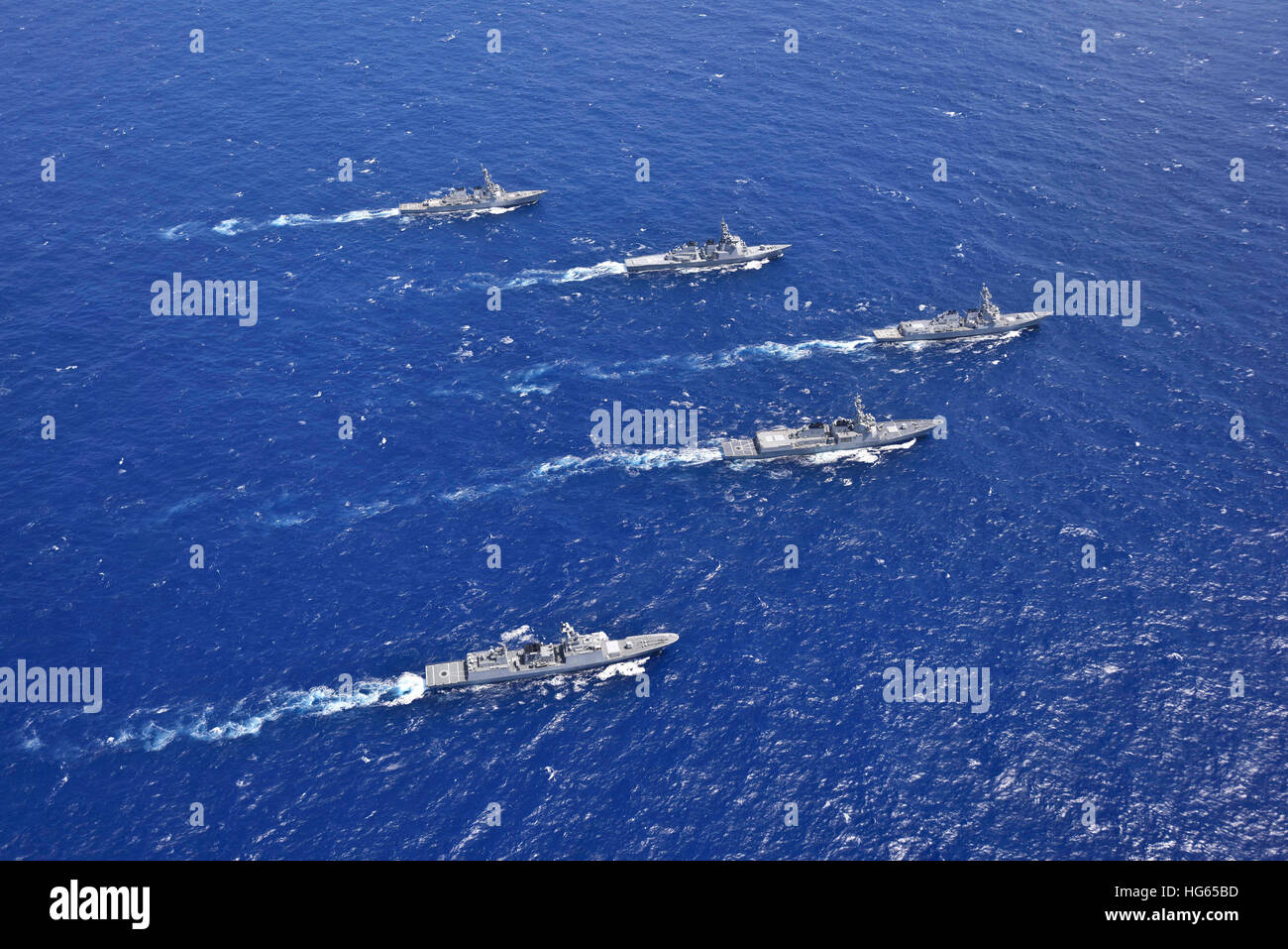 Formation of warships from the U.S. Navy, ROK Navy and Japan Maritime ...