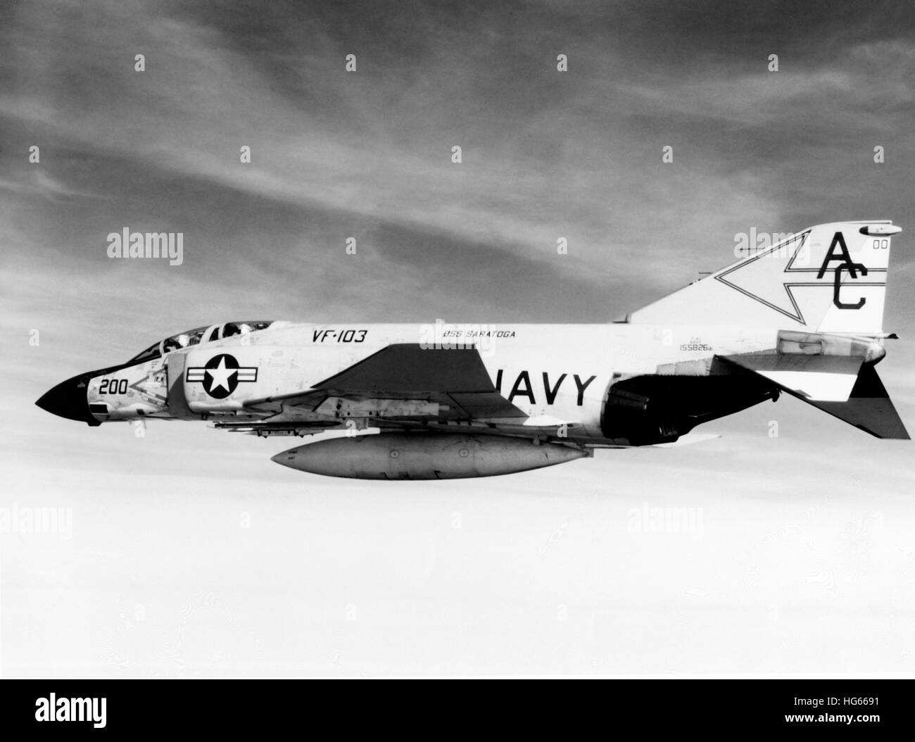 F 4 phantom vietnam war hi-res stock photography and images - Alamy