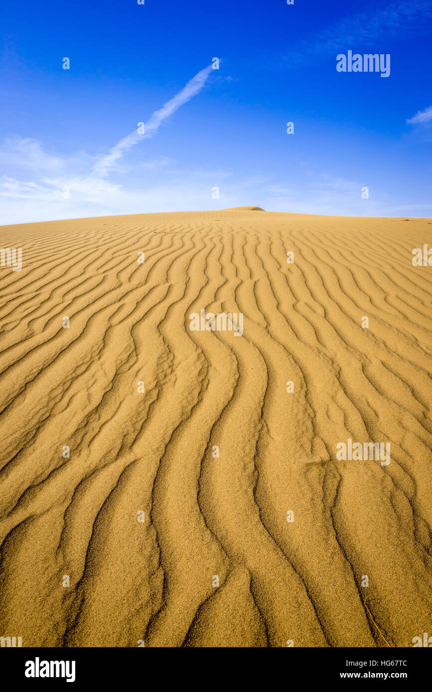Ripple marks on sand dunes of Maranjab Desert in Iran Stock Photo - Alamy
