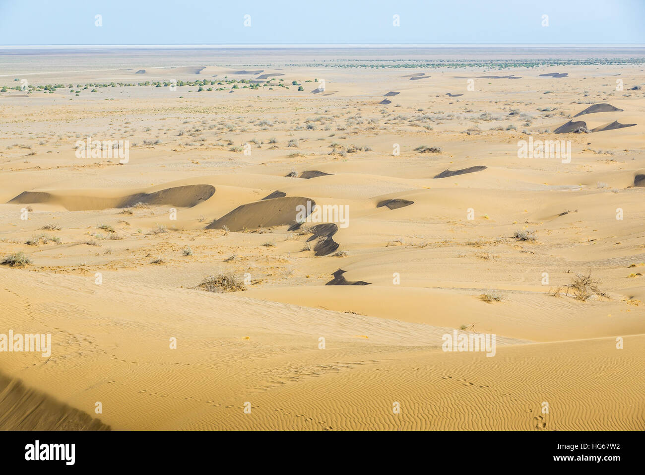 Barchan dunes hi-res stock photography and images - Alamy