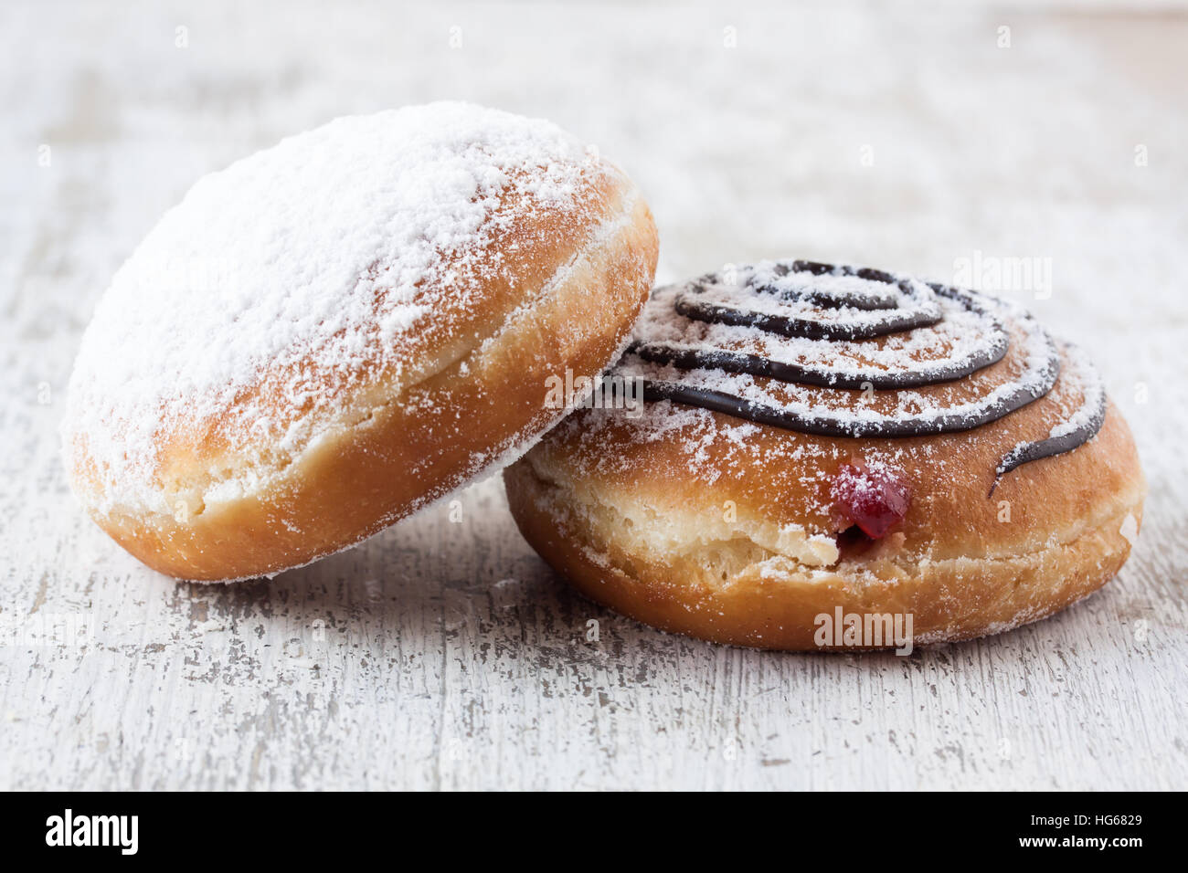 Berliner donut hi-res stock photography and images - Alamy