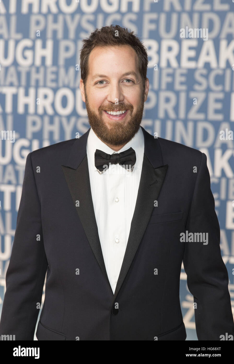 Red Carpet arrivals for the 2017 Breakthrough Prize awards at NASA Ames ...