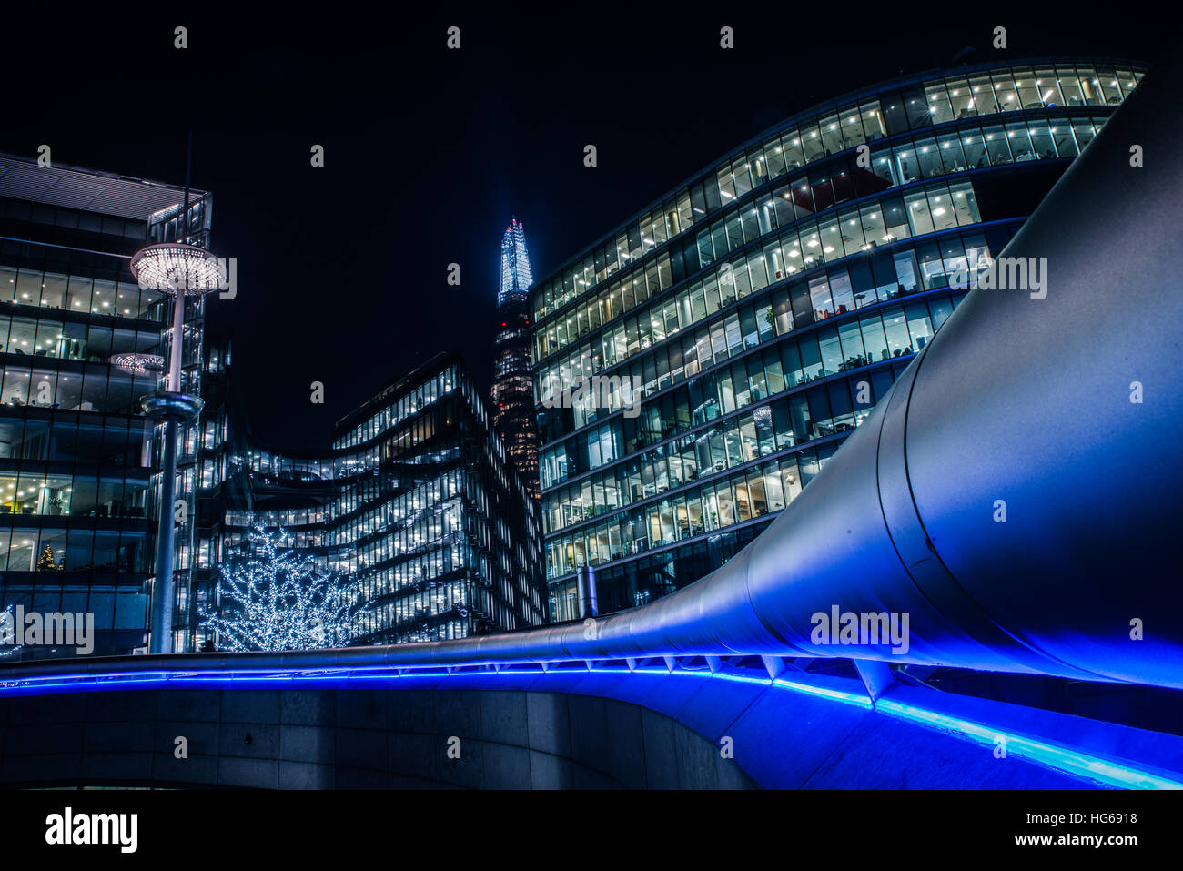 London modern buildings hi-res stock photography and images - Alamy
