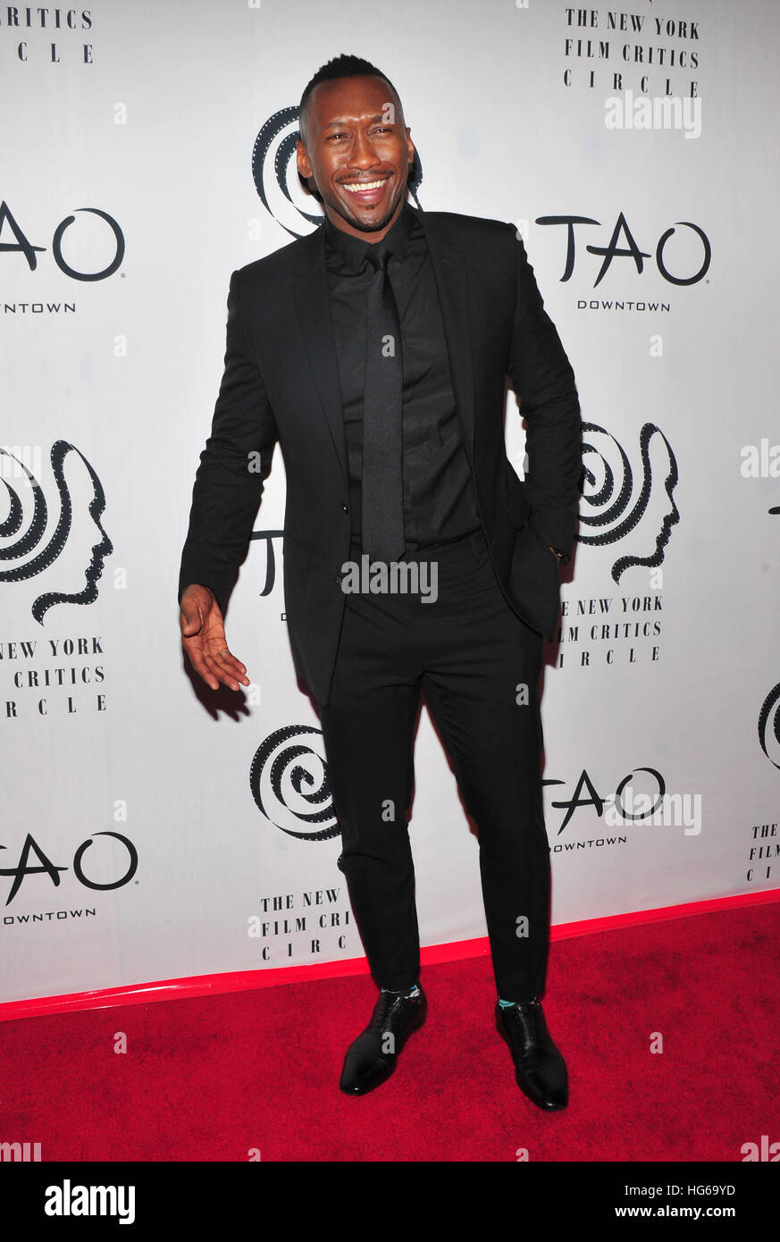 Ali circle hi-res stock photography and images - Alamy