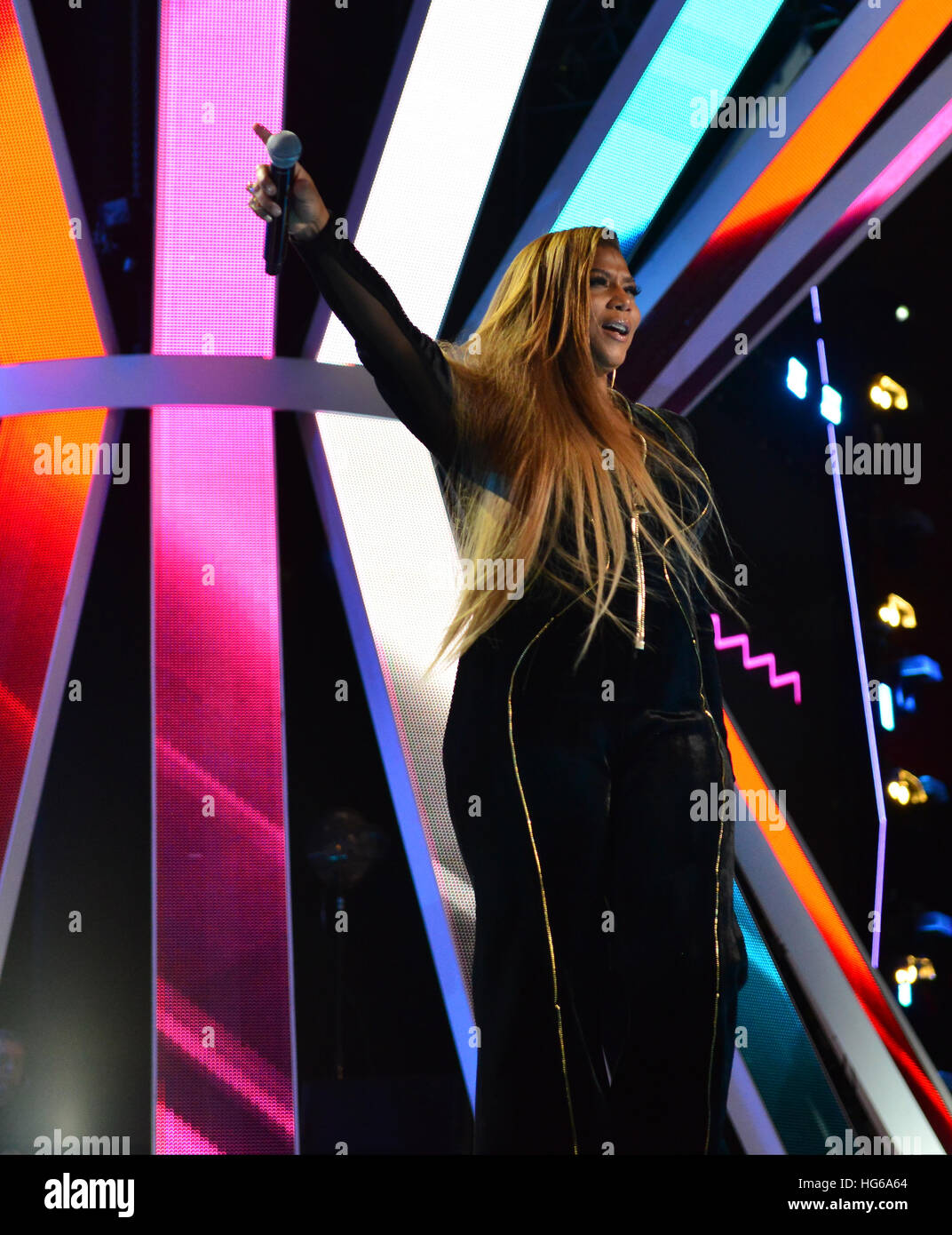 Queen latifah rapper hi-res stock photography and images - Alamy