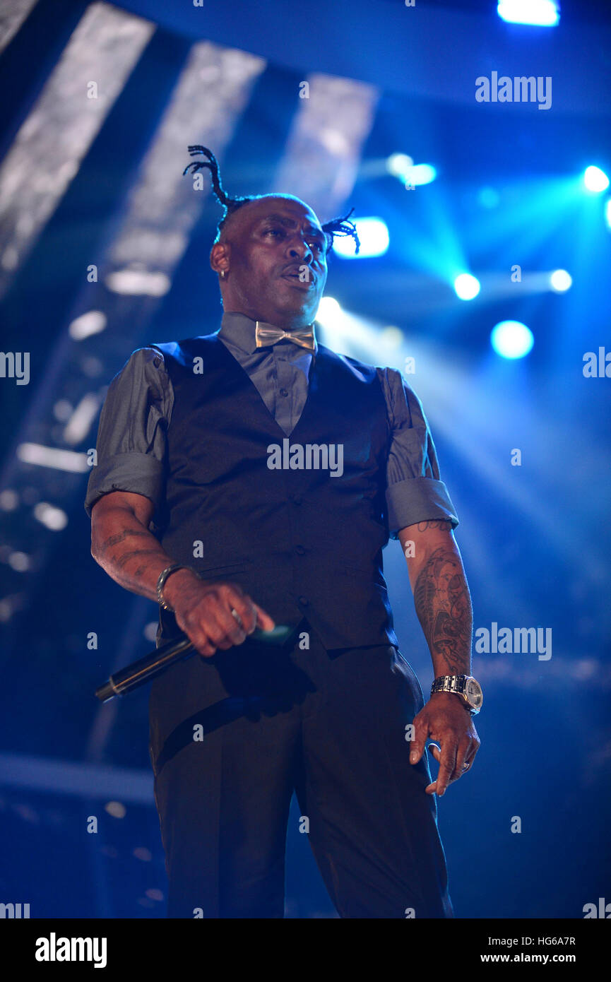 Coolio rapper hi-res stock photography and images - Alamy