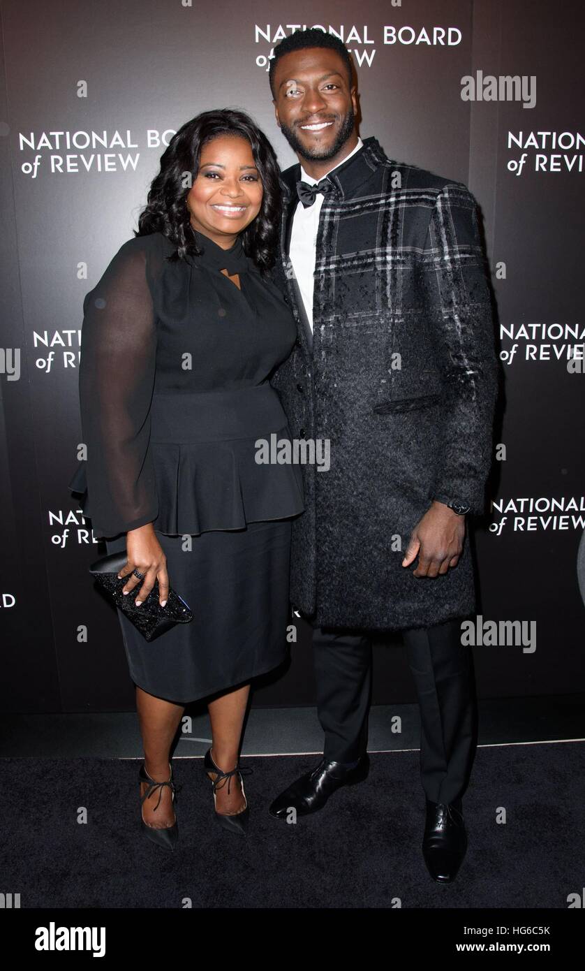 New York, NY, USA. 4th Jan, 2017. Octavia Spencer, Aldis Hodge at ...