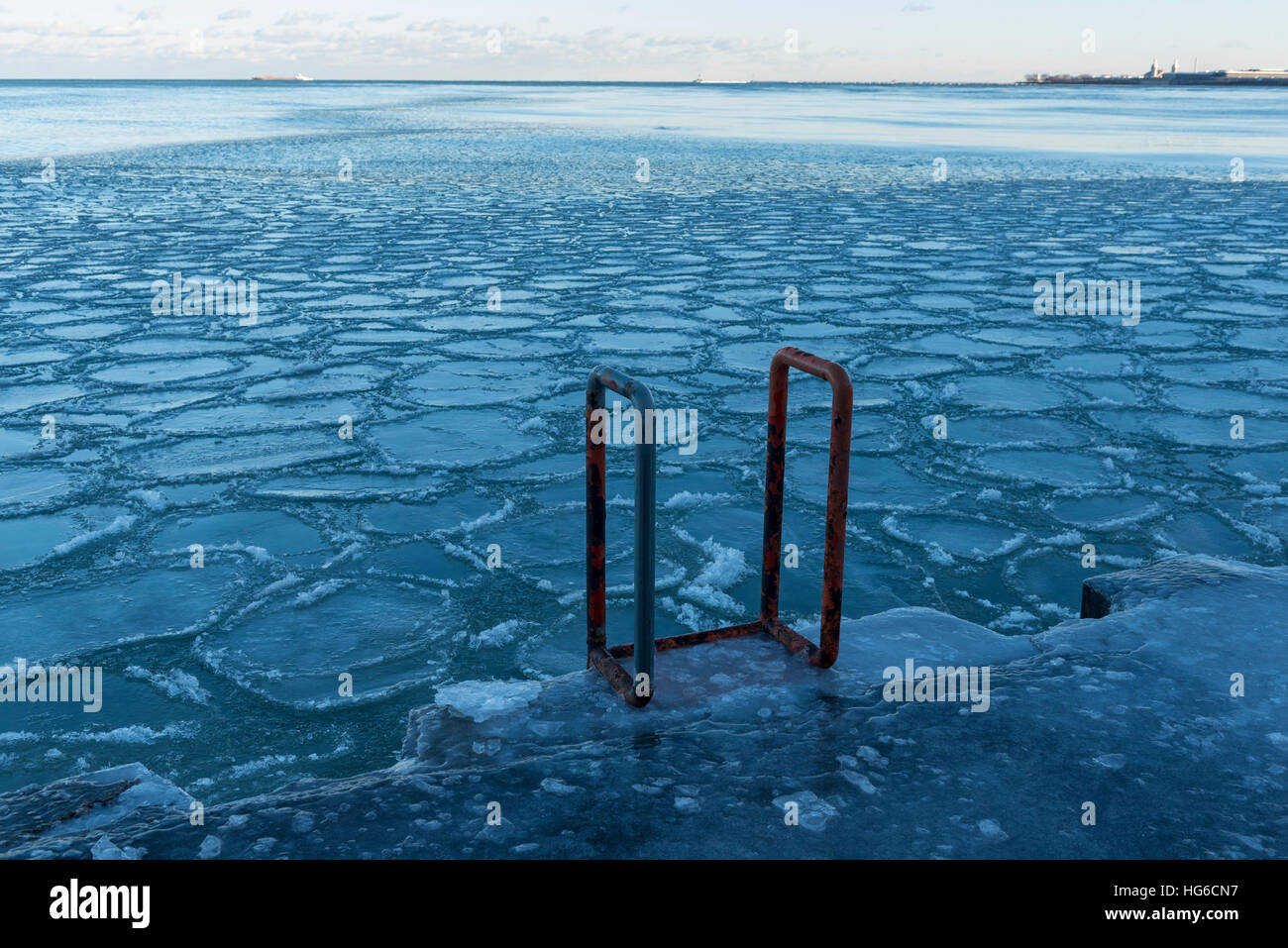 Chicago, USA. 4th Jan, 2017. Weather. Pancake ice is seen floating on ...