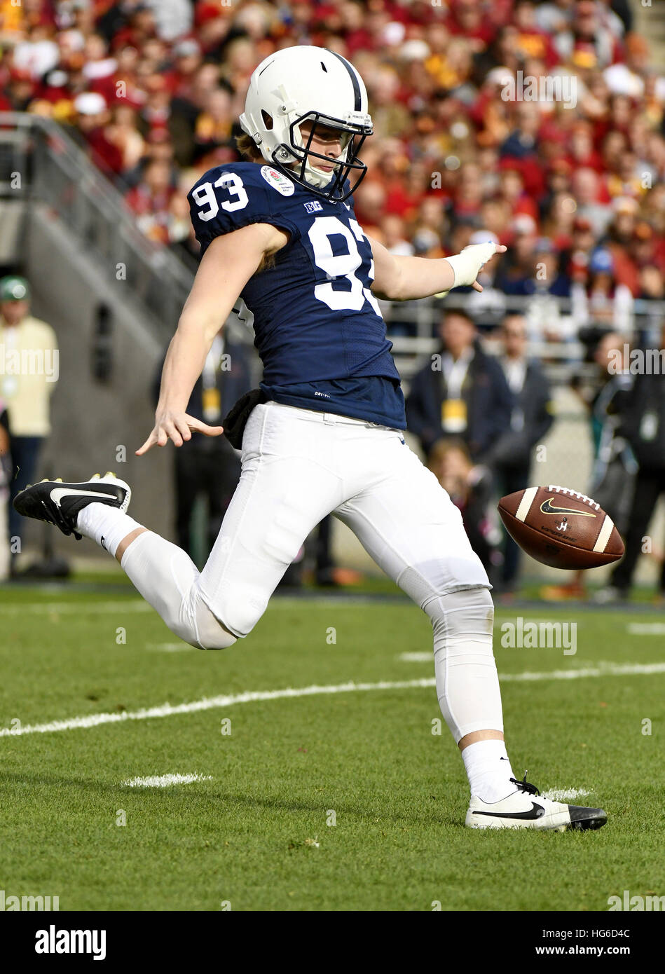 Pasadena, California, USA. 2nd Jan, 2017. Blake Gillikin of the Penn ...