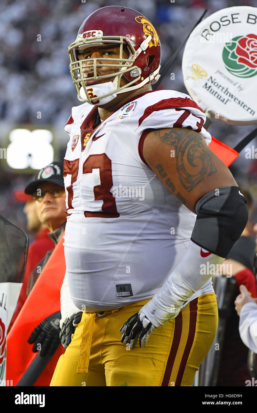 Pasadena, California, USA. 2nd Jan, 2017. Zach Banner of the USC ...