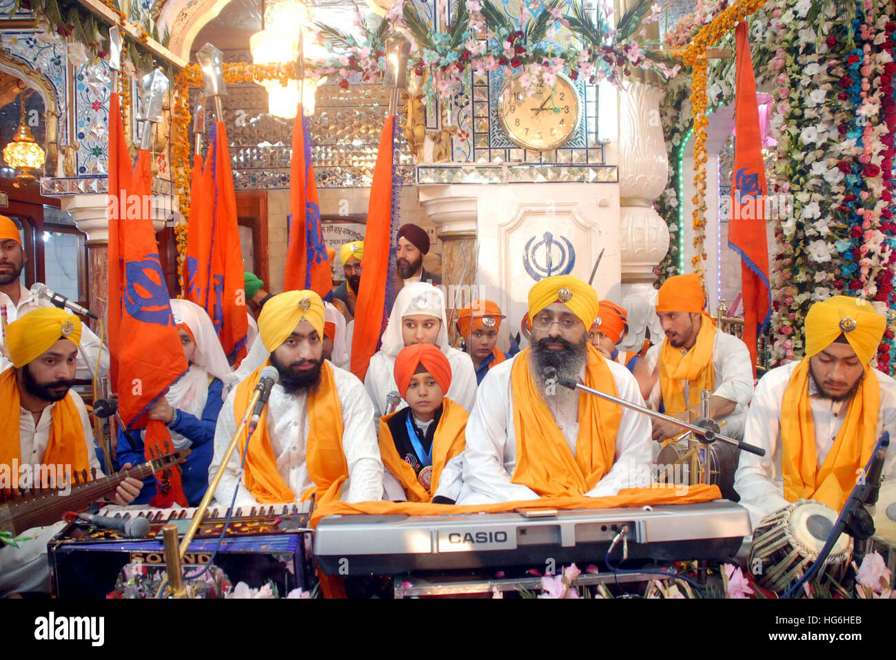 Sikh gurus hi-res stock photography and images - Alamy