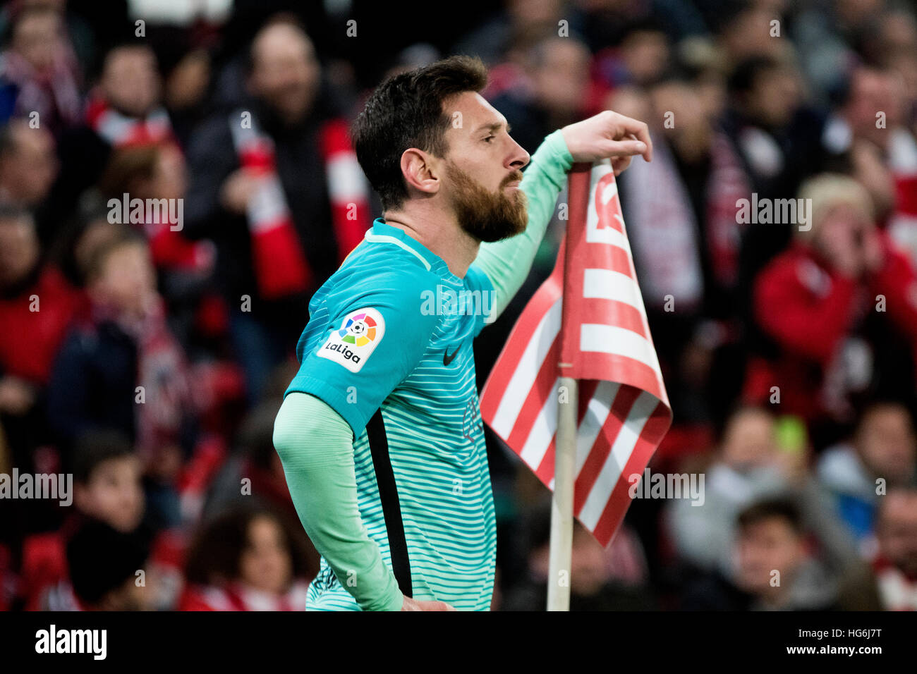 Lionel messi barcelona 2017 hi-res stock photography and images - Alamy