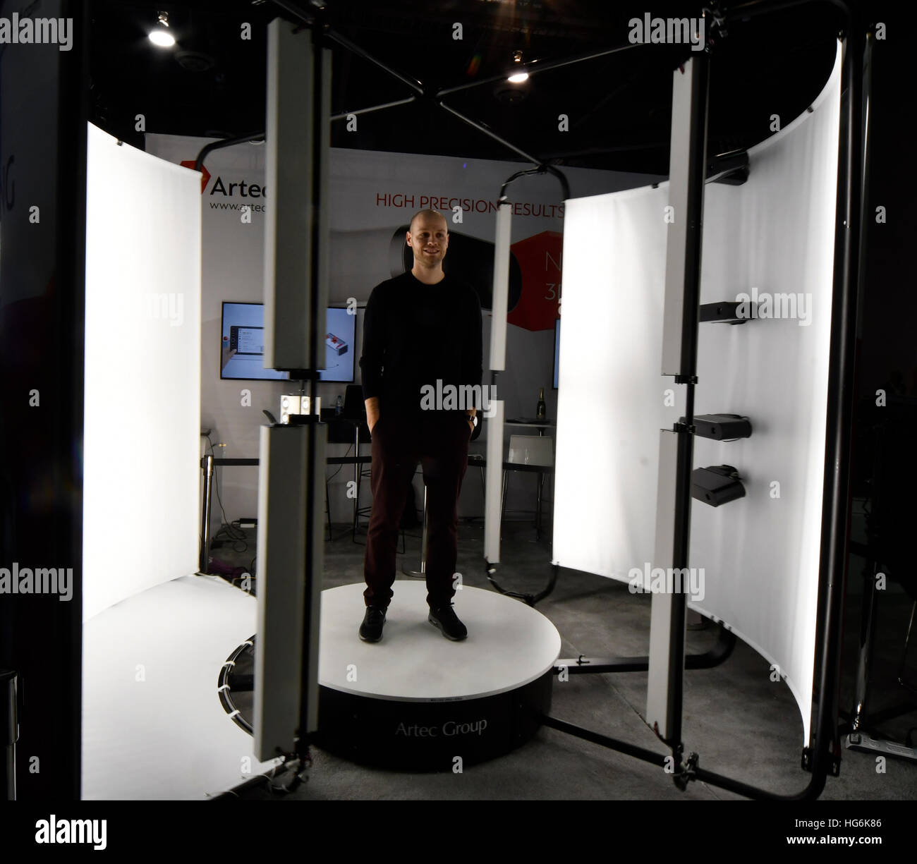 Las Vegas Nevada, USA. 5th Jan, 2017. Aztec 3D shows their full body 3D ...