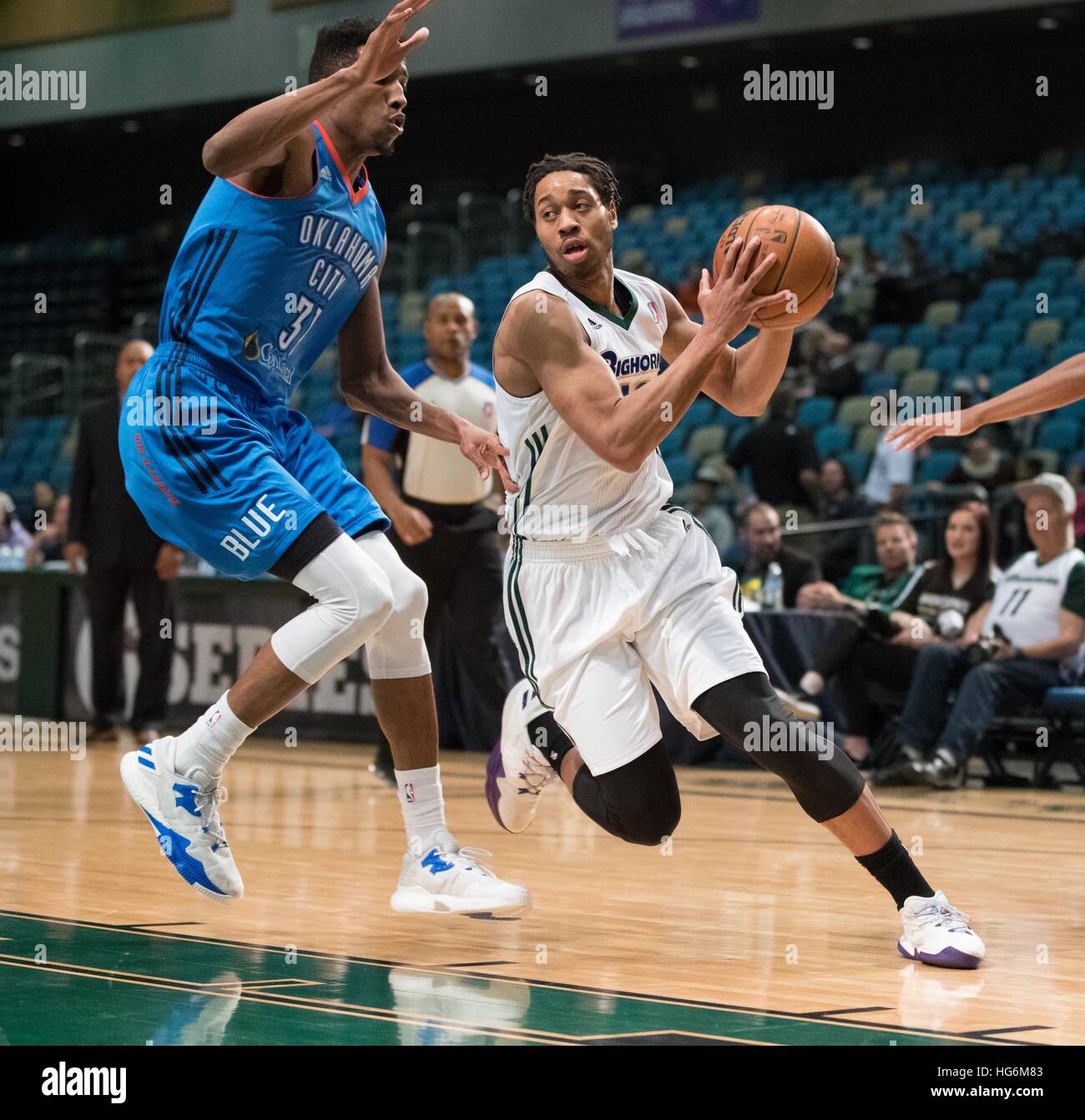 Reno, Nevada, USA. 5th Jan, 2017. Reno Bighorn Guard ISAIAH COUSINS (10 ...