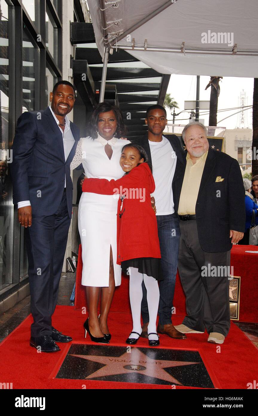 Viola davis fences hi-res stock photography and images - Alamy