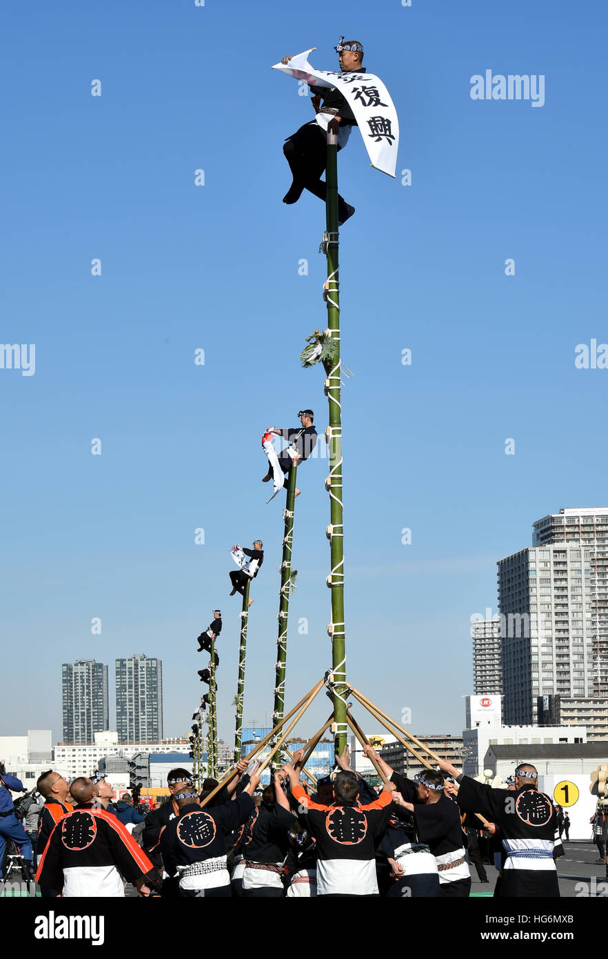 Fire ladders tokyo hi-res stock photography and images - Alamy