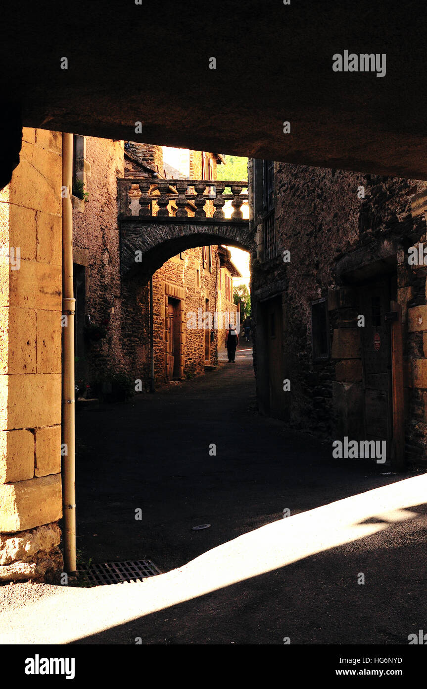 Back streets in medieval town hi-res stock photography and images - Alamy
