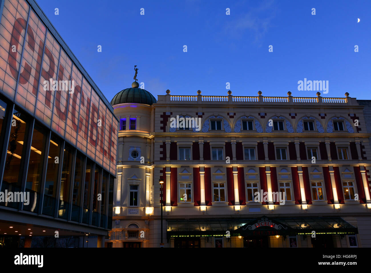 The Crucible Theatre, Sheffield, UK Stock Photo - Alamy