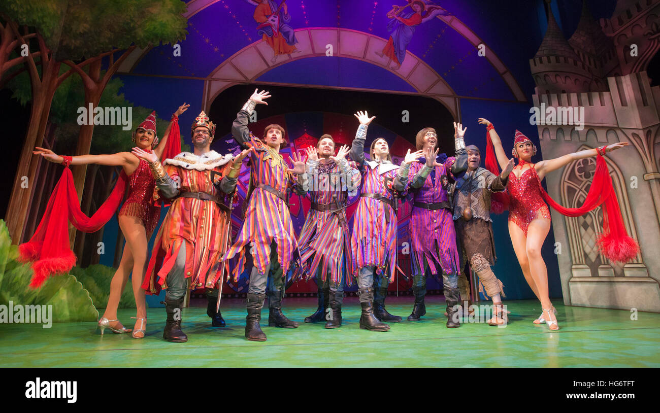 Python based hi-res stock photography and images - Alamy