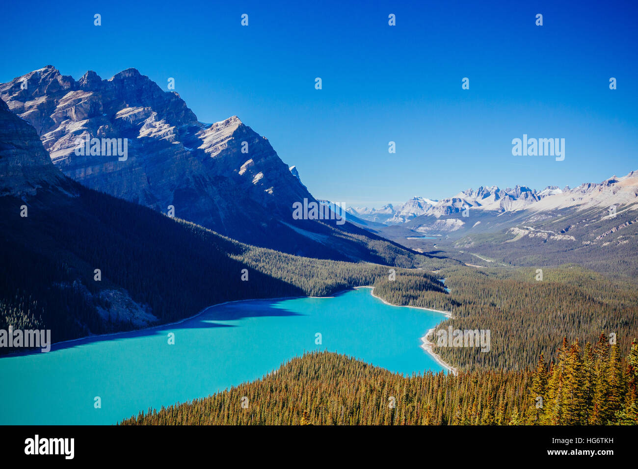 Peyto Lake is a glacier-fed lake located in Banff National Park in the ...