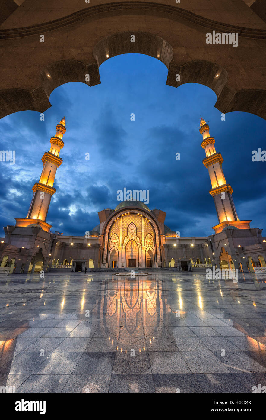 Federal territory mosque hi-res stock photography and images - Alamy