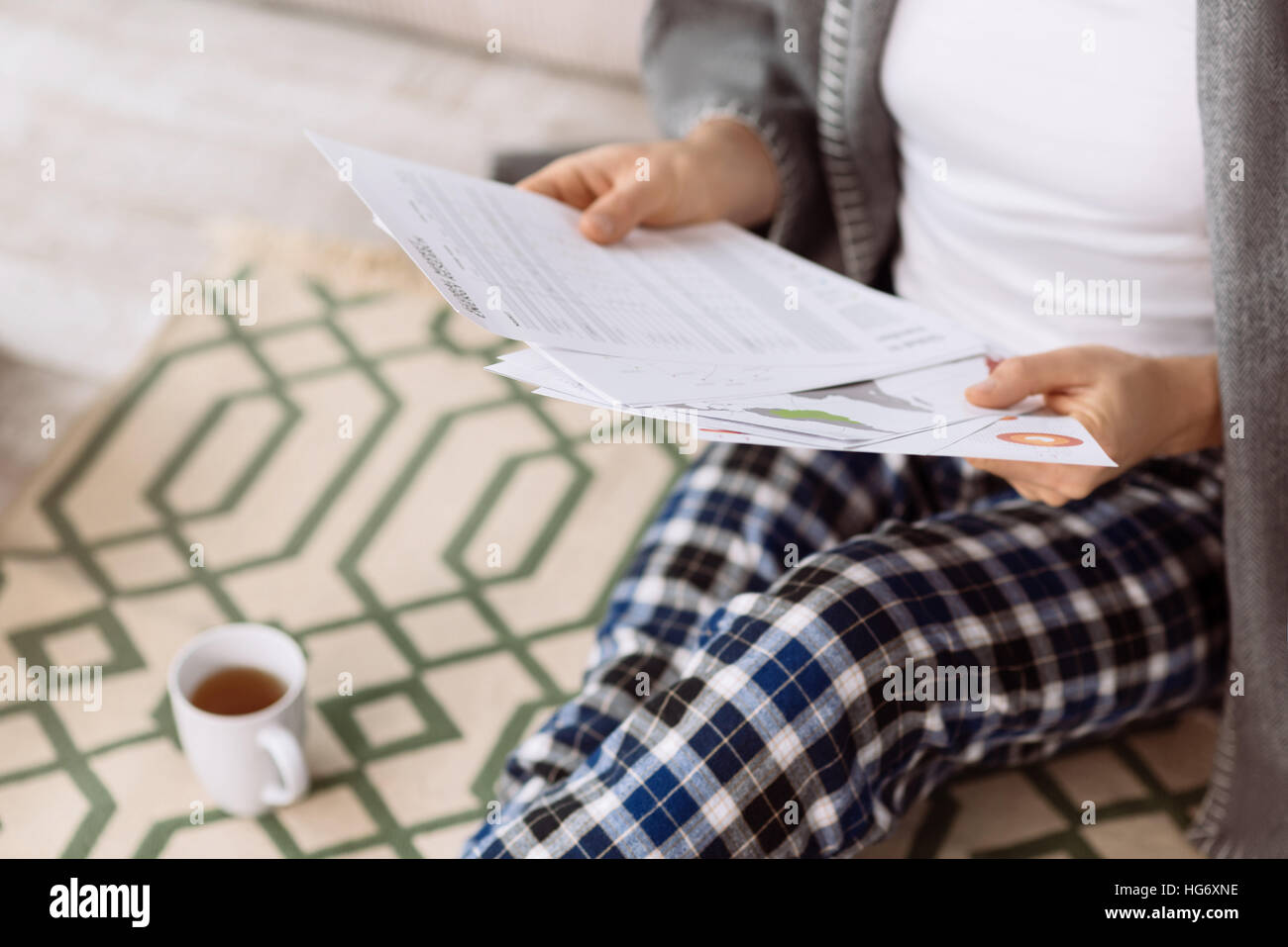 Business documents hi-res stock photography and images - Alamy