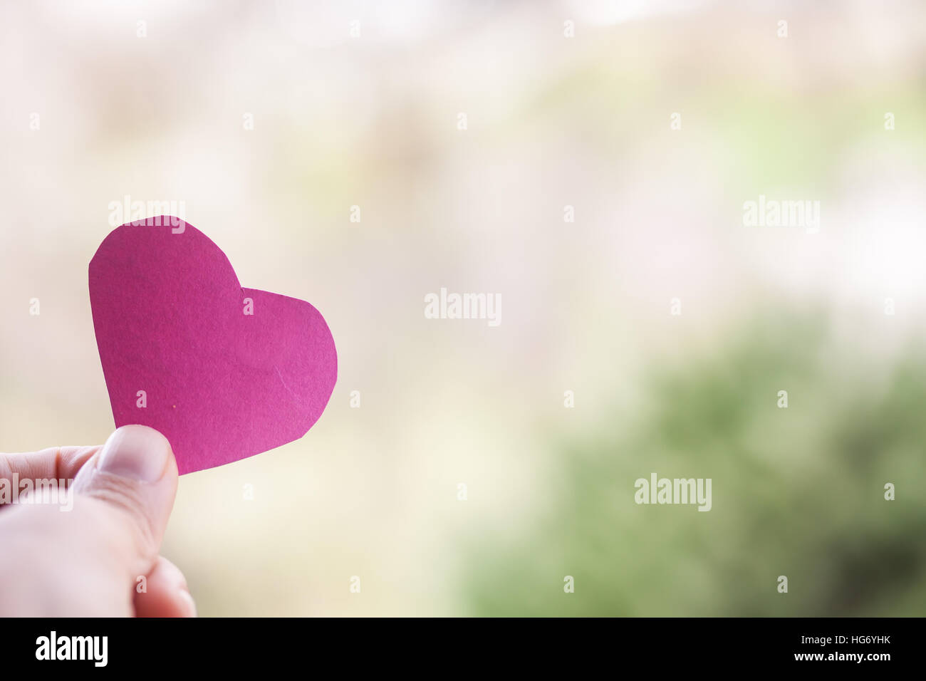 Hand holding peace hi-res stock photography and images - Alamy