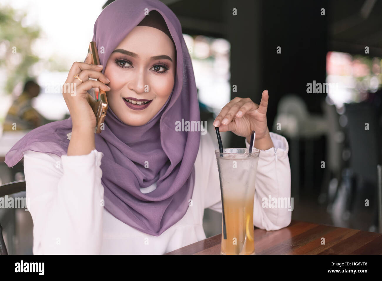 Beautiful malay girl hi-res stock photography and images - Alamy
