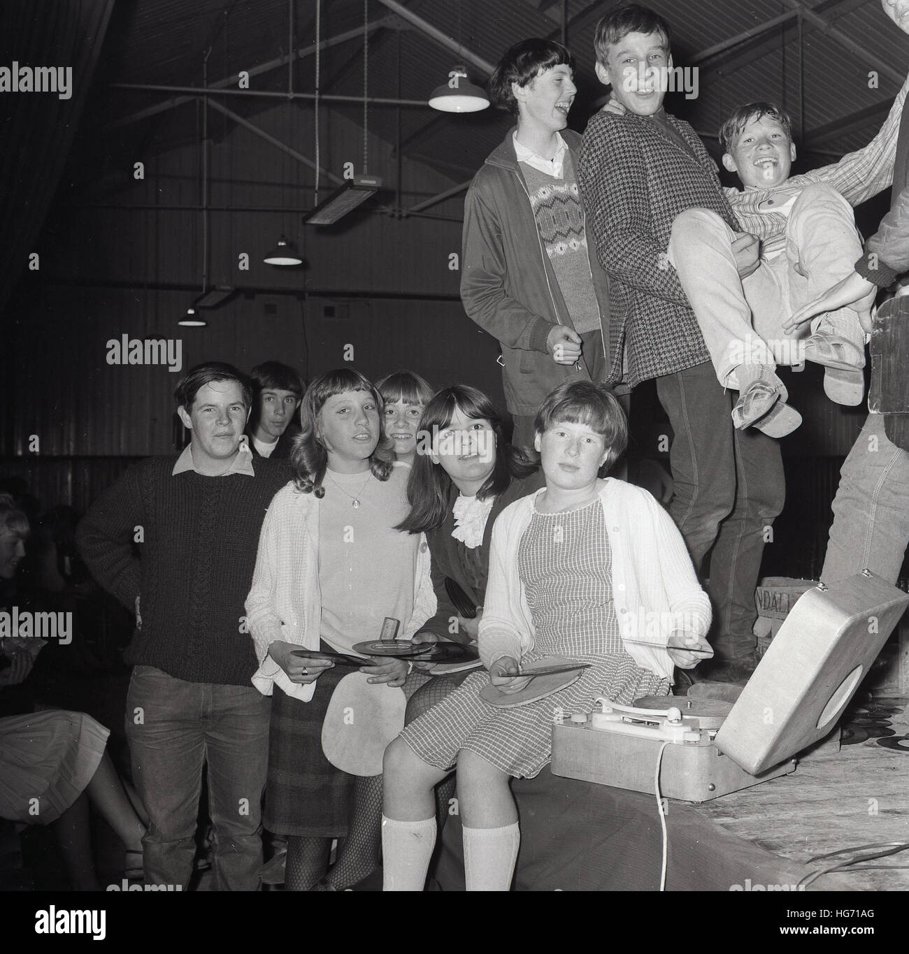 Record player 1960s hi-res stock photography and images - Alamy