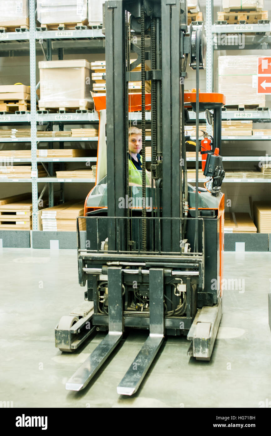 Forklift reachtruck hi-res stock photography and images - Alamy