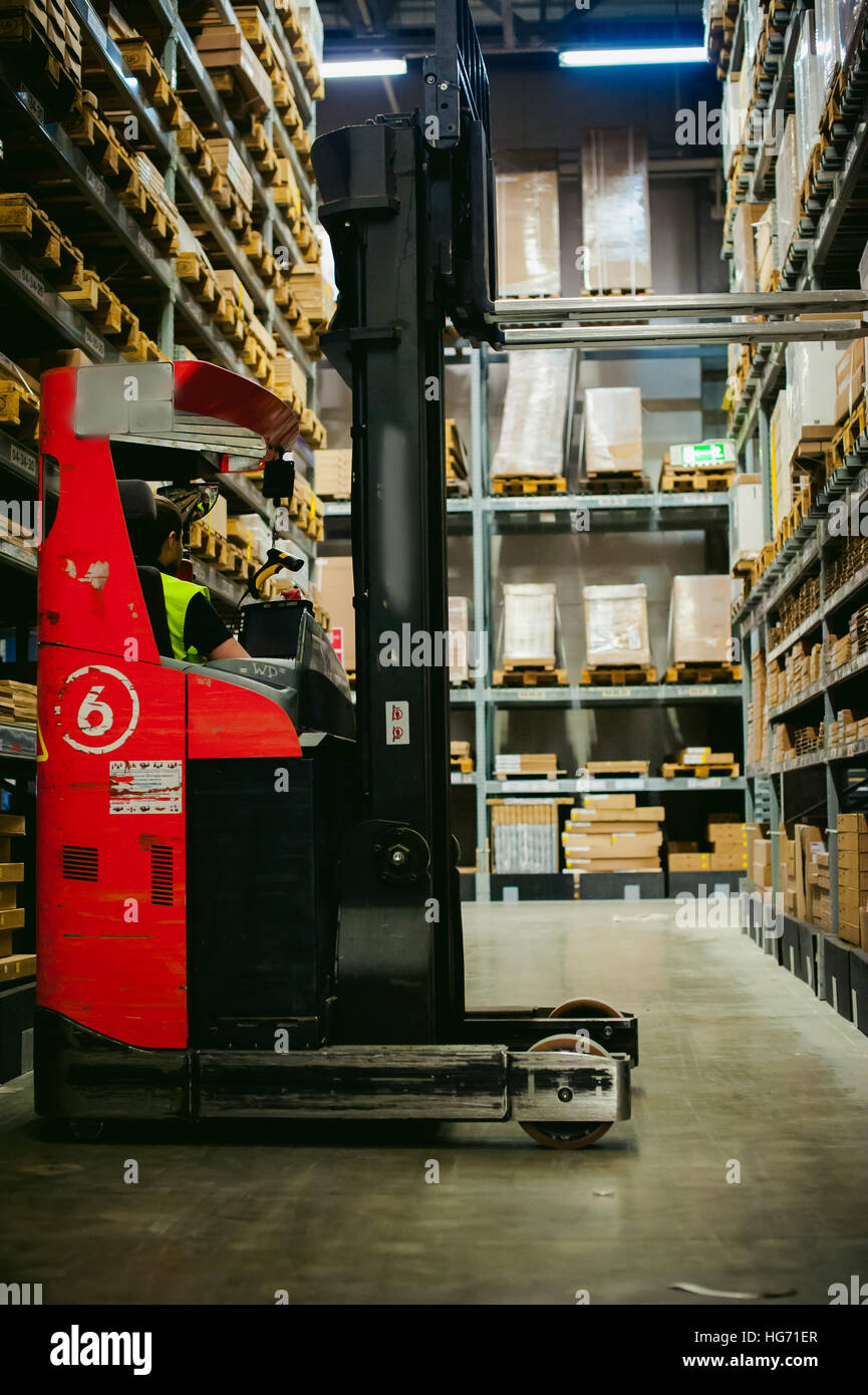Reach Truck High Resolution Stock Photography and Images - Alamy