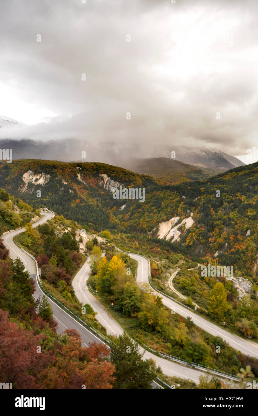 Hairpins hi-res stock photography and images - Alamy