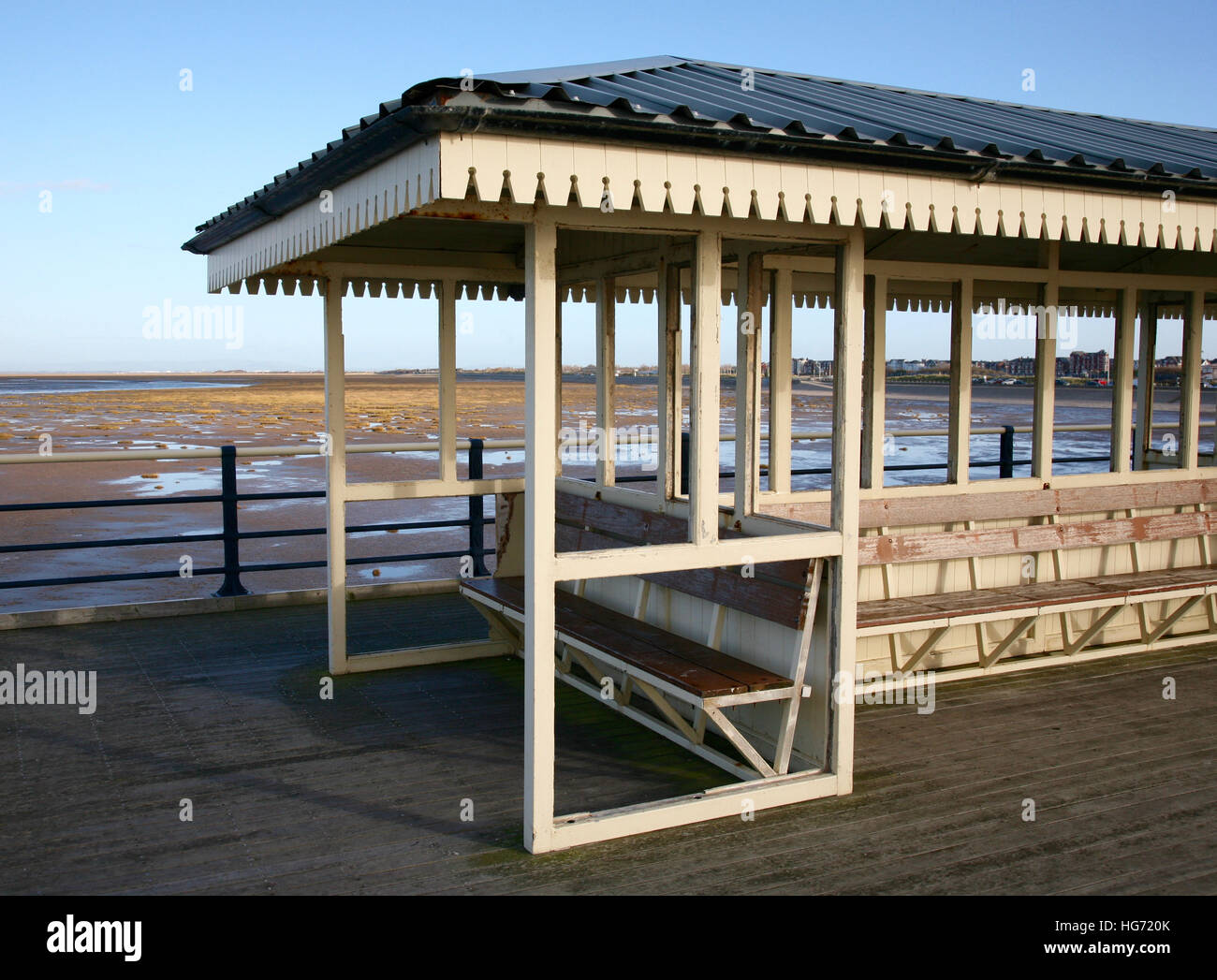 Little shelter pier hi-res stock photography and images - Alamy
