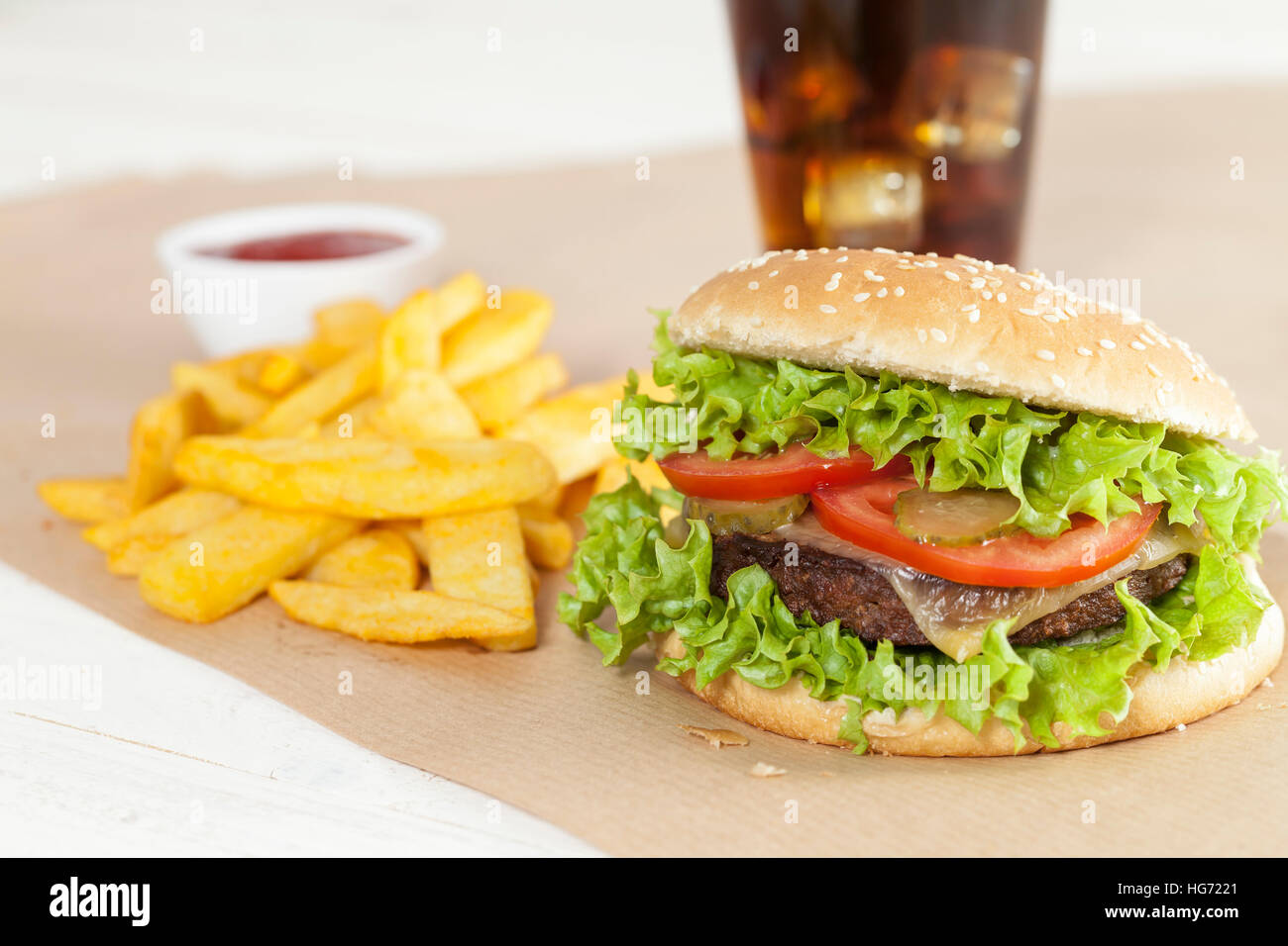 Hamburger french fries coke on hi-res stock photography and images - Alamy