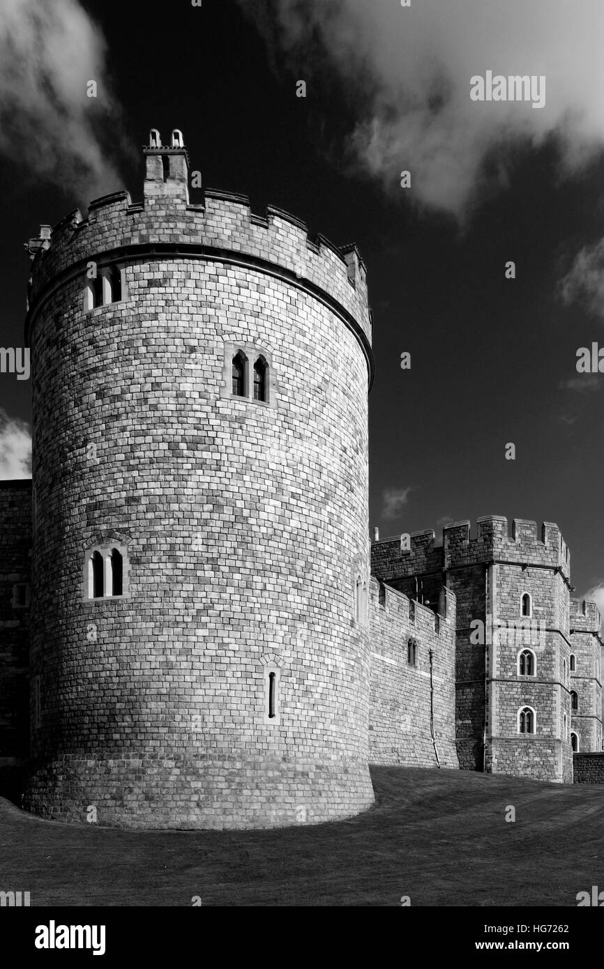 Exterior view of Windsor Castle, Windsor town, Royal Berkshire County ...