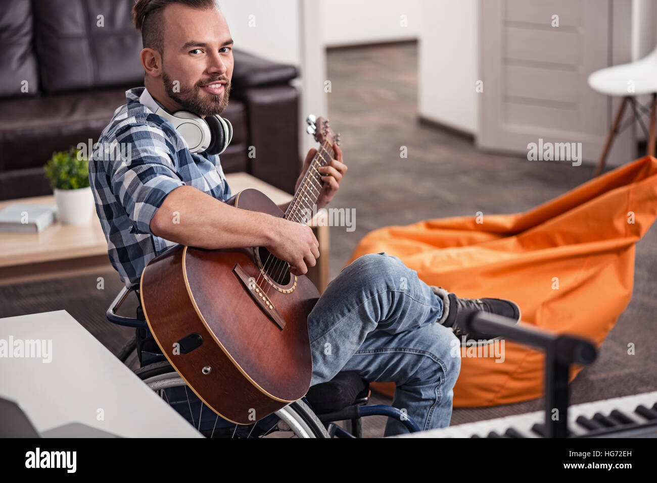 Incapacitated man hi-res stock photography and images - Alamy
