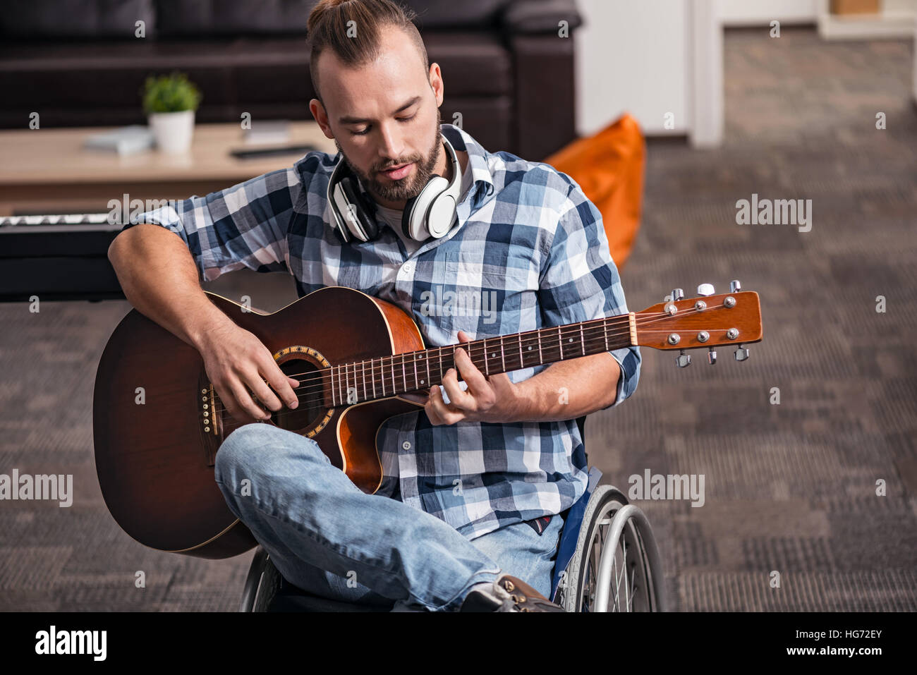 Skillful musician hi-res stock photography and images - Alamy