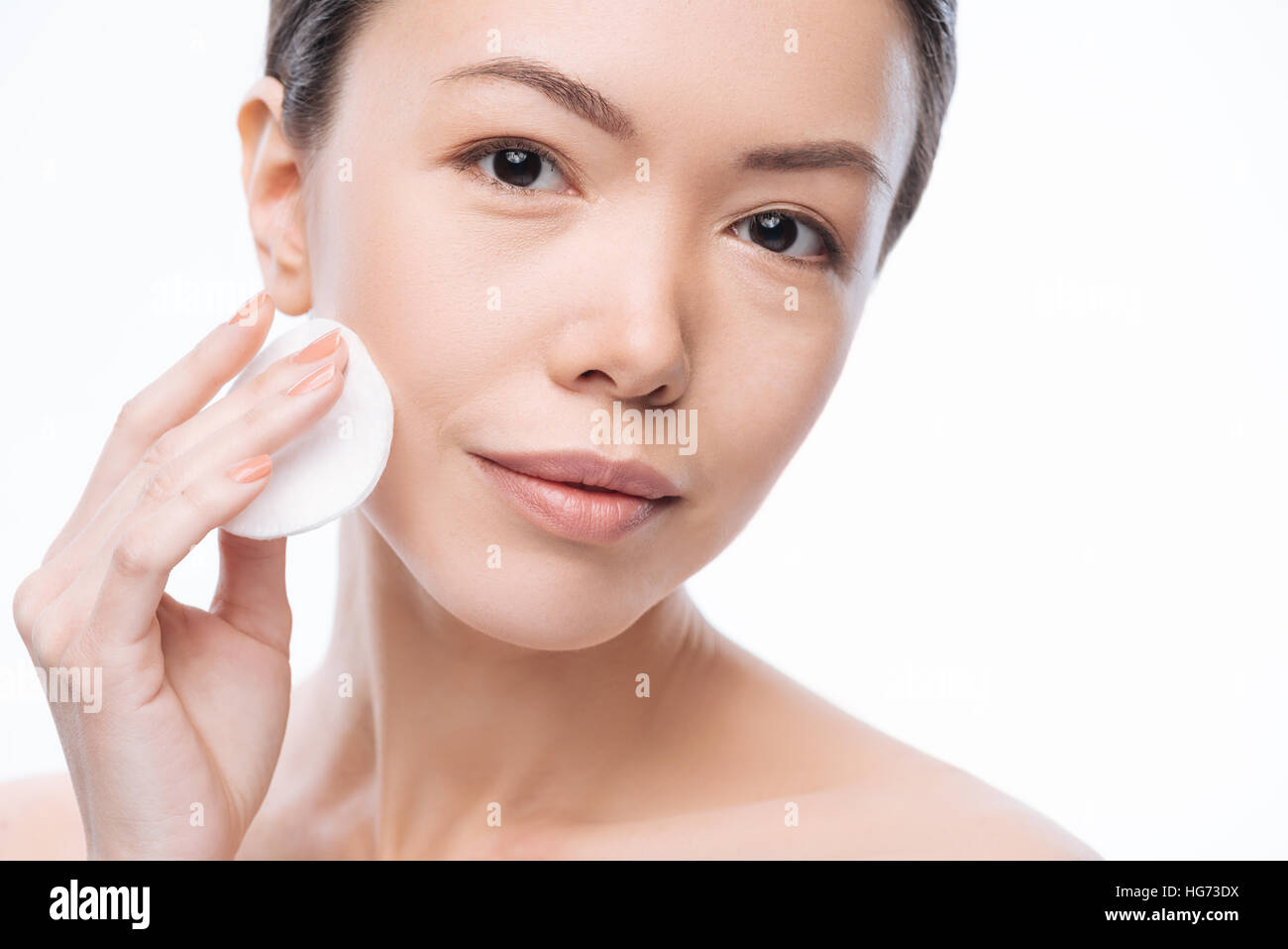 Cleaning face cotton pad hi-res stock photography and images - Alamy
