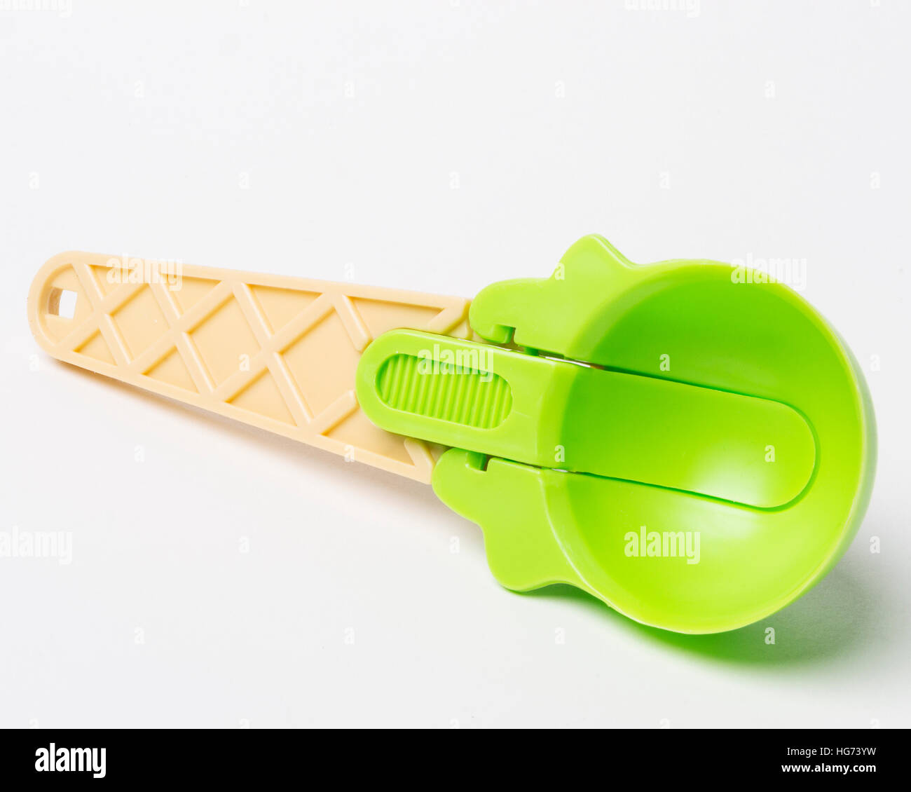 Green ice cream scoop hi-res stock photography and images - Alamy