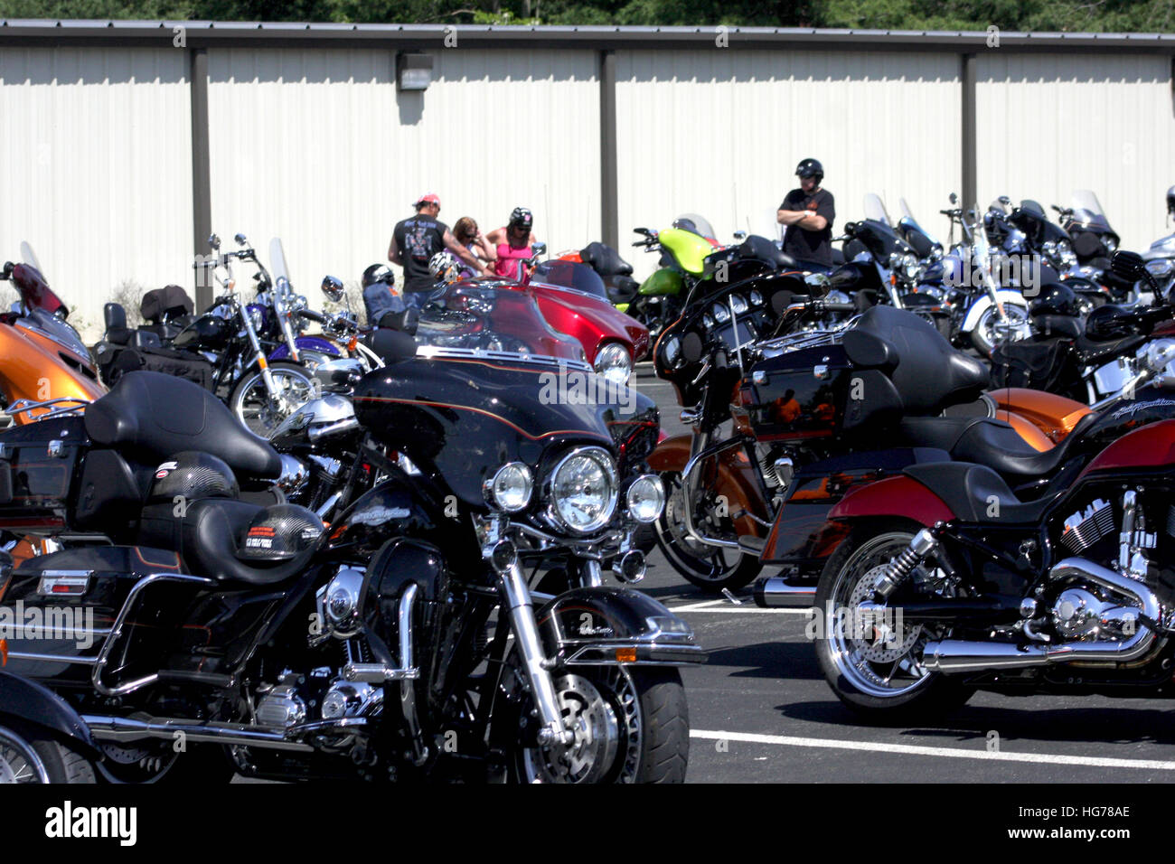 Red motorcycle parking lot hi-res stock photography and images - Alamy