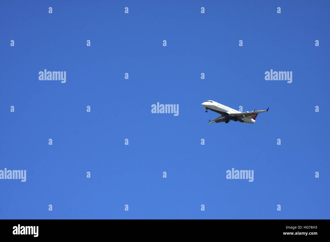 Airplane in flight Stock Photo - Alamy