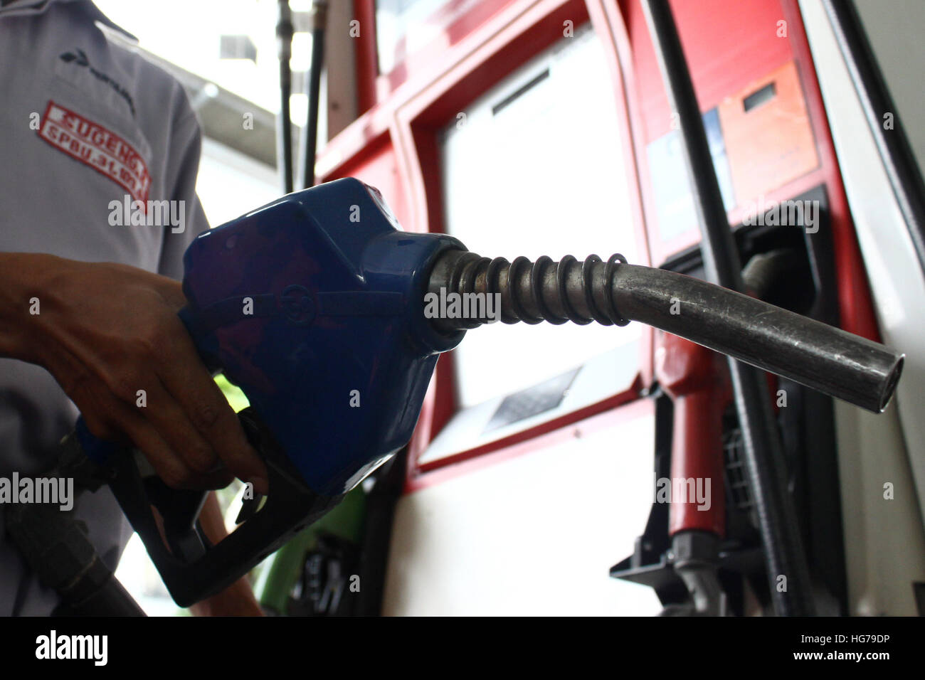 Refueling activities at gas stations in Jakarta. After raising the ...