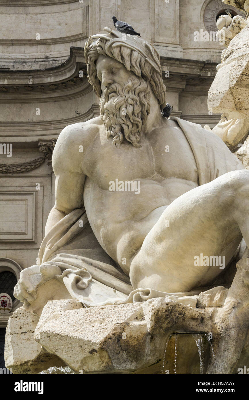 detail of Zeus statue in Piazza Navona, Rome Stock Photo - Alamy